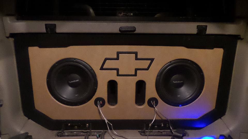 Chevy Avalanche Cadillac Escalade EXT Speaker Box Sub Midgate Subwoofe ...